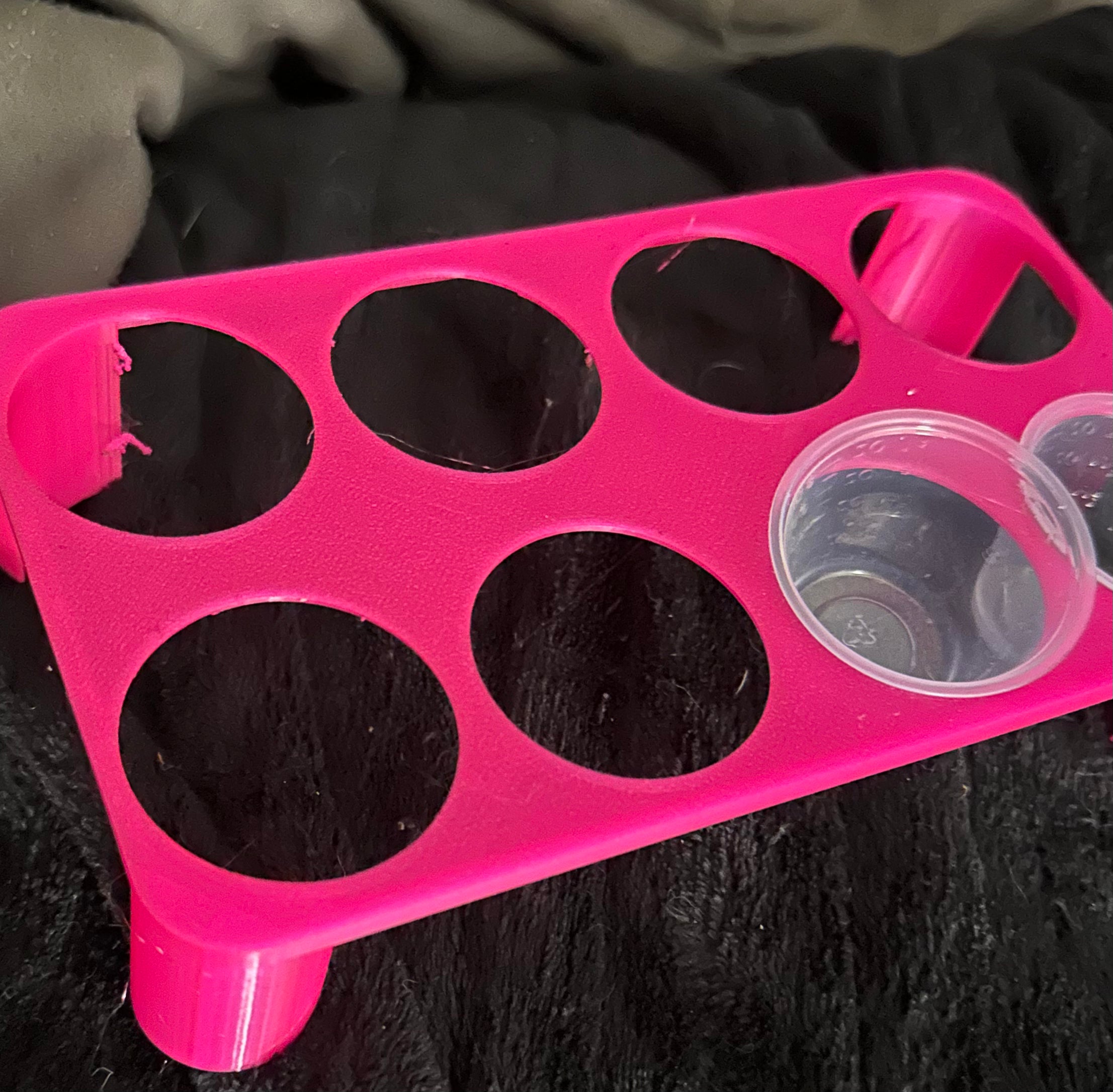 Epoxy measuring cup holder – SpRkle Designs
